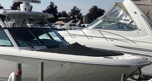Boston Whaler® Vantage-320-Hard-Top, 2016 Bow-Cover, starboard-front ...