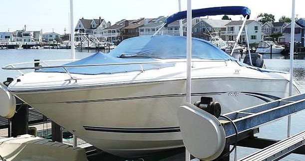 Sea Ray® 210-Dual-Console, 1999: Bimini-Top-in-Boot Bow-Cover Cockpit ...