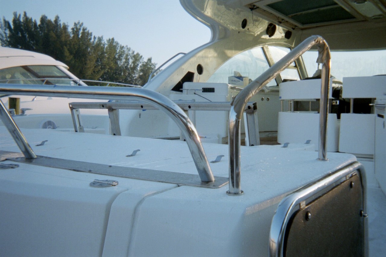 Sea Ray® 55-Sundancer, 2008:, 2009: PLAN-A-Original-HIGH-Grab-Rail-with ...